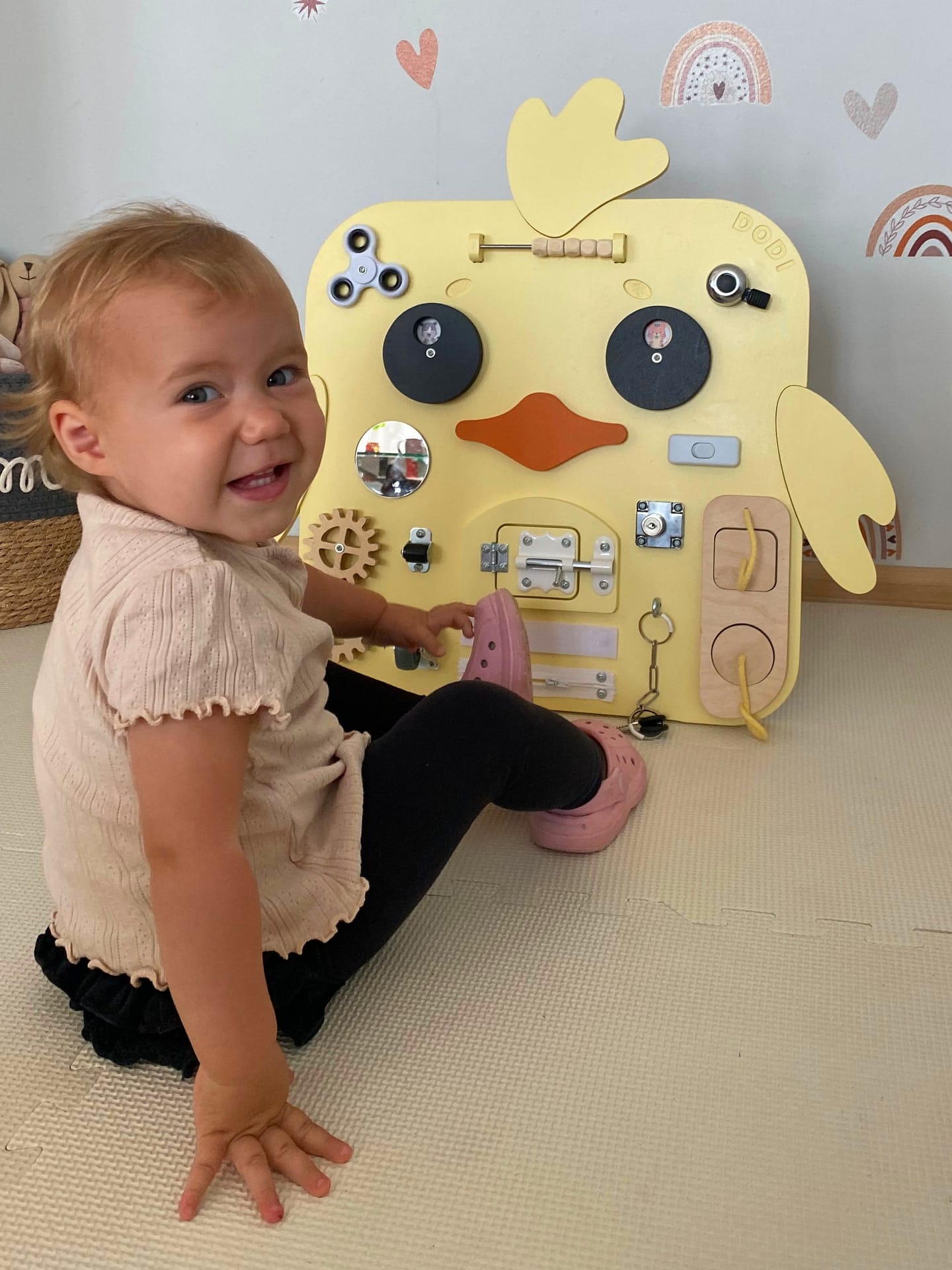 🐤 Tablica manipulacyjna Kurczak DODI Quadro 🐤 - 12m+, Zobacz